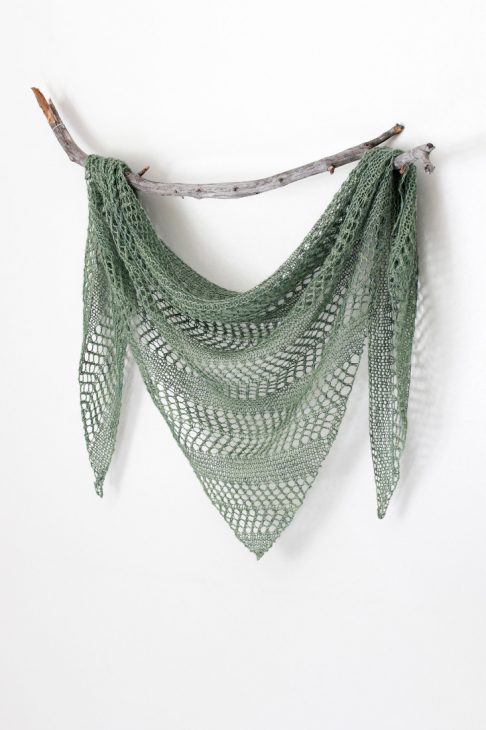 5 bottom up triangle shawls to knit » Woolenberry
